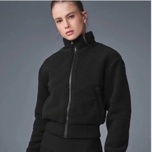 ALO Yoga | Jackets & Coats | Alo Black Micro Sherpa Destiny Jacket ...